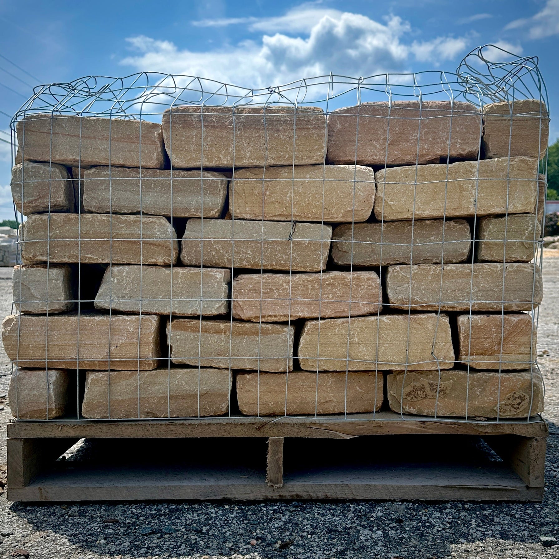 Tumbled Cobblestone Edging- Tan- 2000 Pound Pallet – Tons Of Stone
