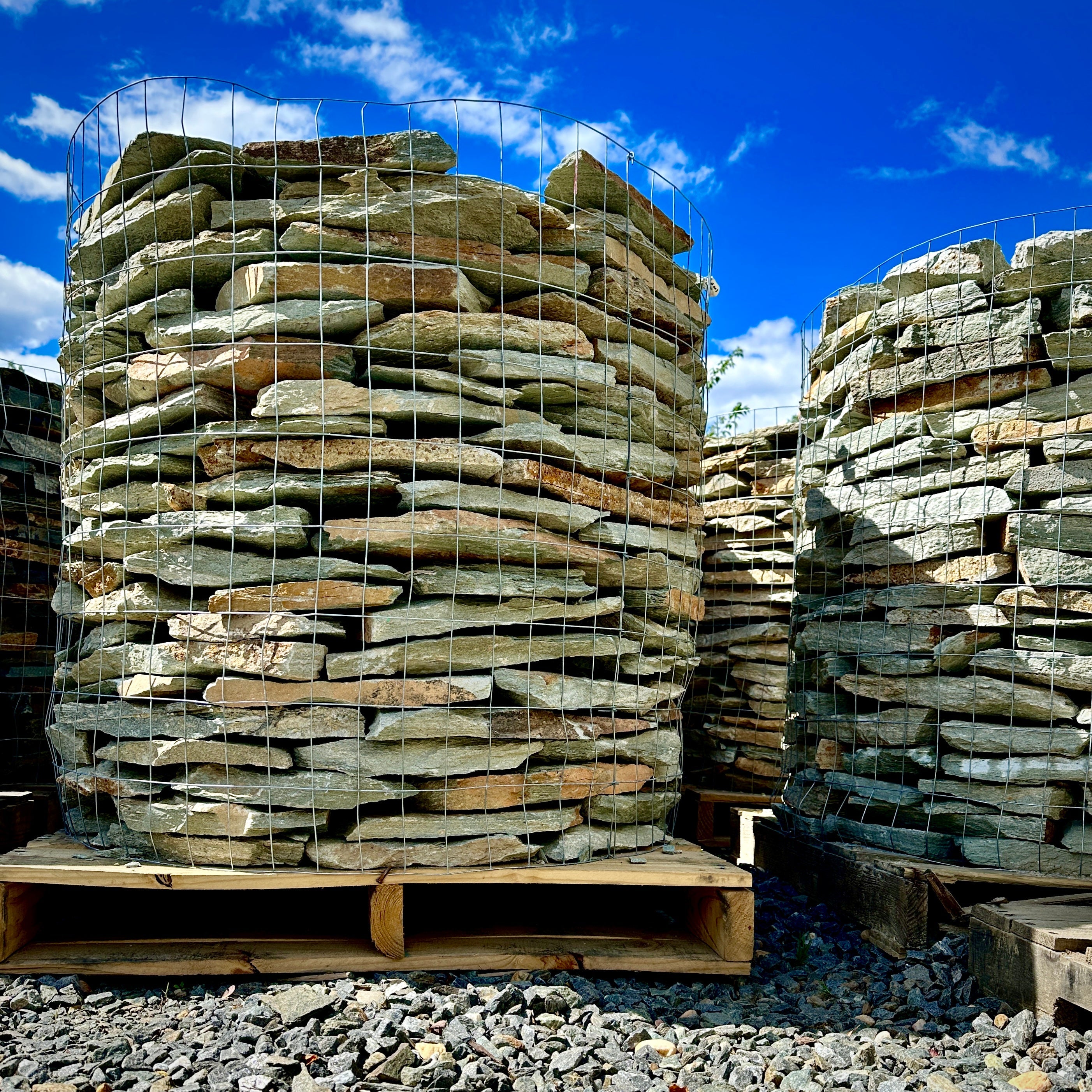 Green River Thin Stone- 2000 Pound Pallet – Tons Of Stone