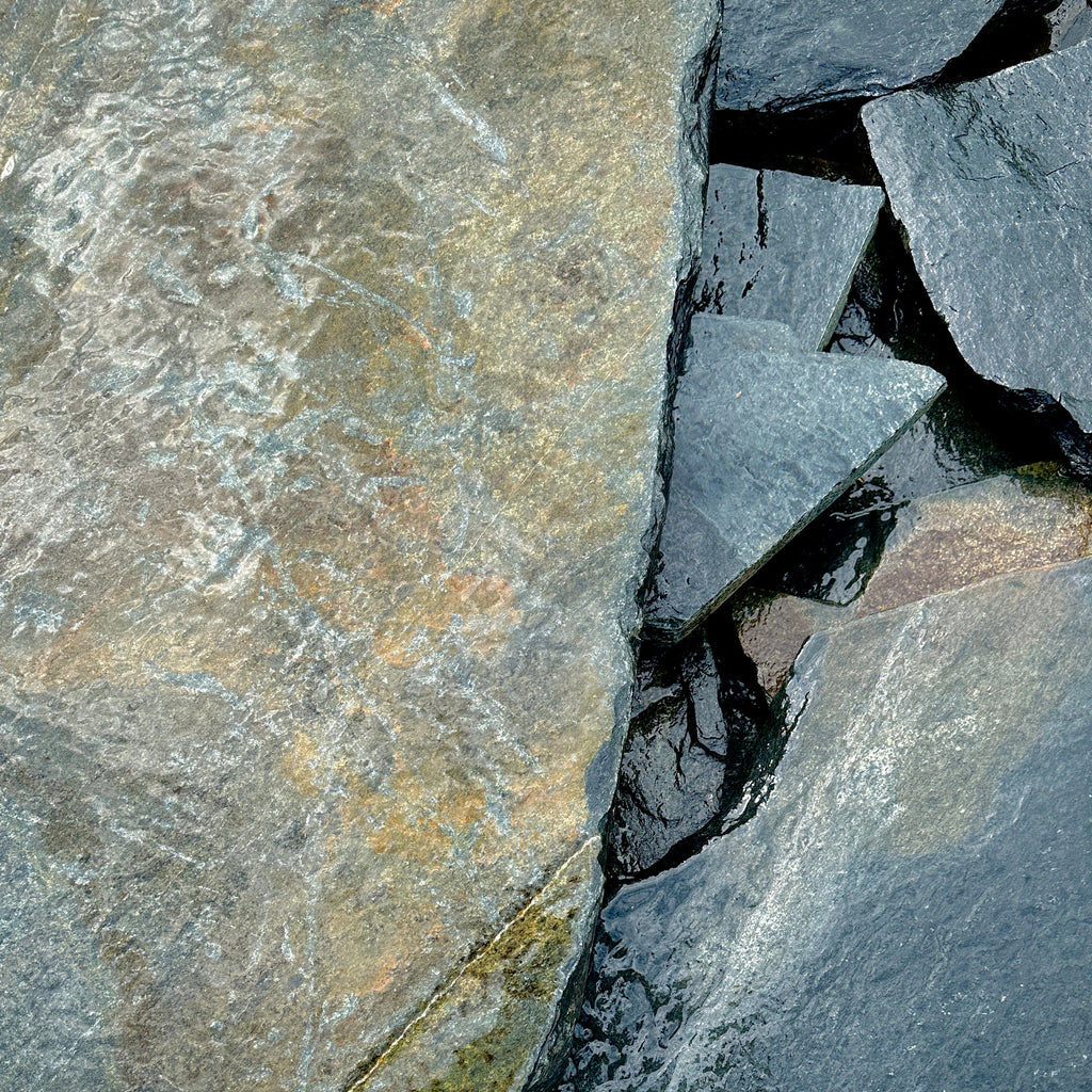Moonlight Blue Flagstone- 2000 Pound Pallet – Tons Of Stone
