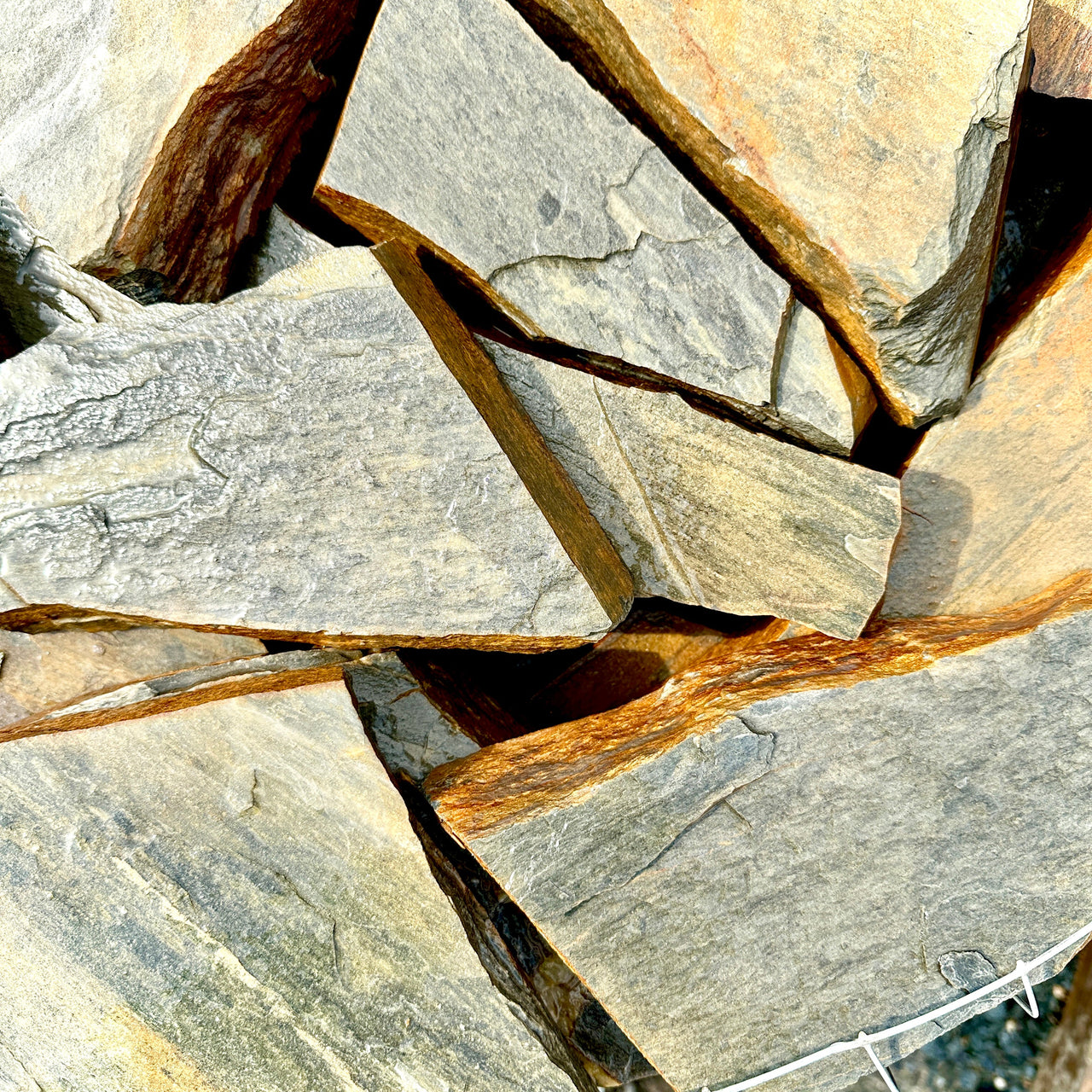 Summer Tan Thin Stone- 2000 Pound Pallet – Tons Of Stone